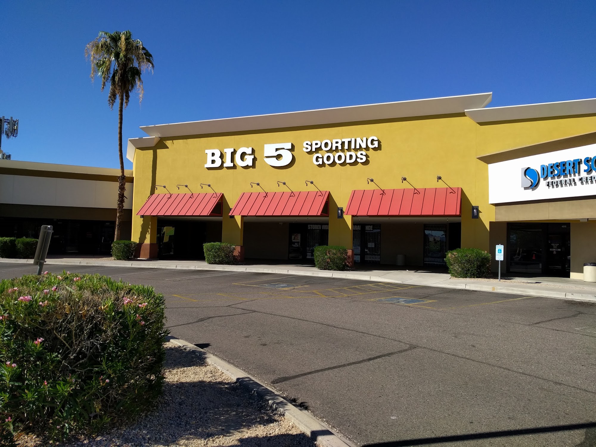 BIG 5 SPORTING GOODS - 4623 E Cactus Rd, Phoenix AZ - Hours, Directions ...