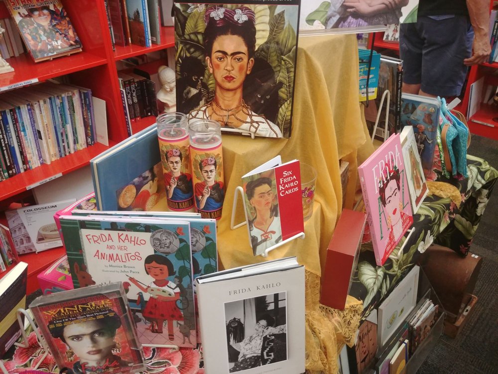 BOOKMANS PHOENIX ENTERTAINMENT EXCHANGE - Phoenix AZ - Hours ...