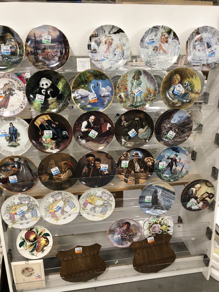 MCC CENTRE THRIFT SHOP - Abbotsford BC - Hours, Directions, Reviews ...