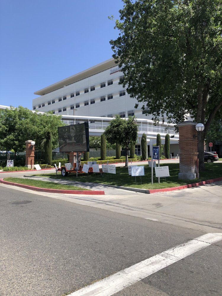 COMMUNITY REGIONAL MEDICAL CENTER - Fresno CA - Hours, Directions ...