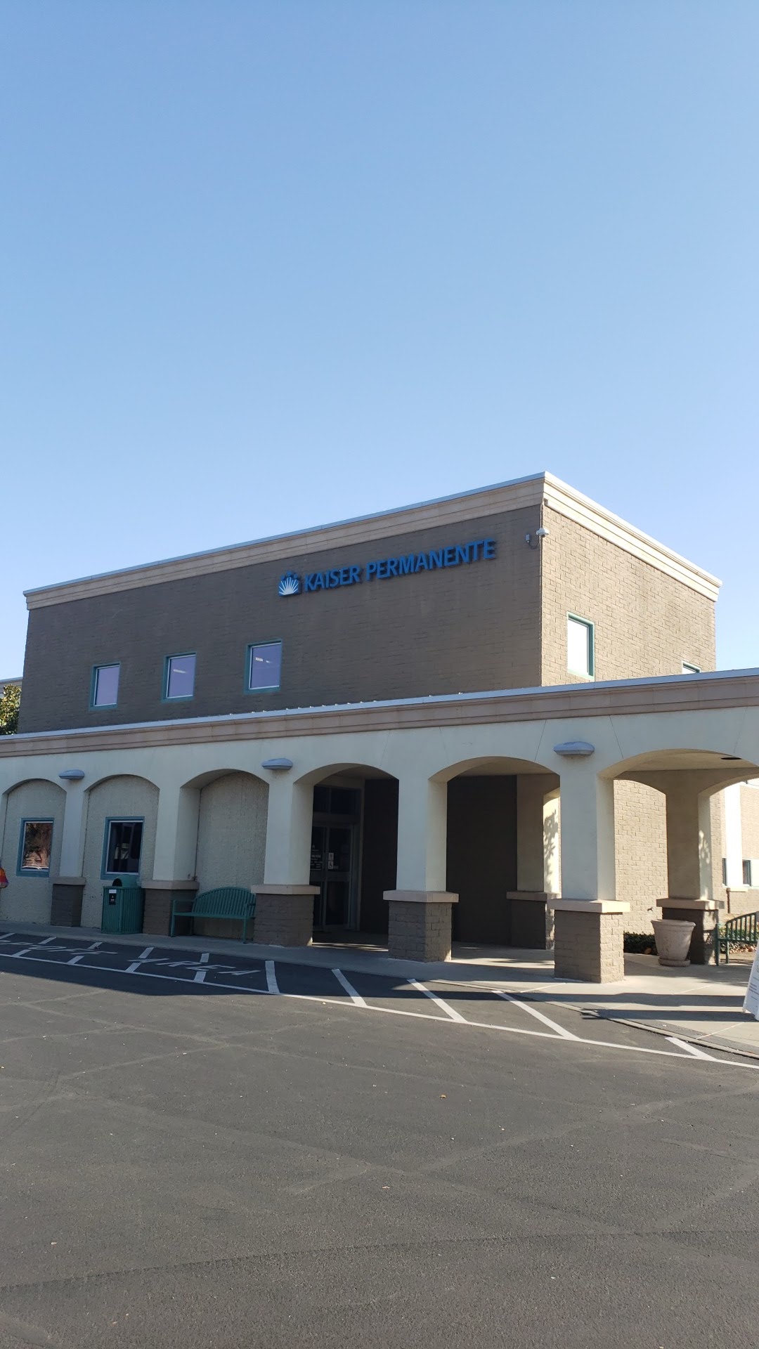 KAISER PERMANENTE DALE ROAD MEDICAL OFFICES - Modesto CA - Hours ...