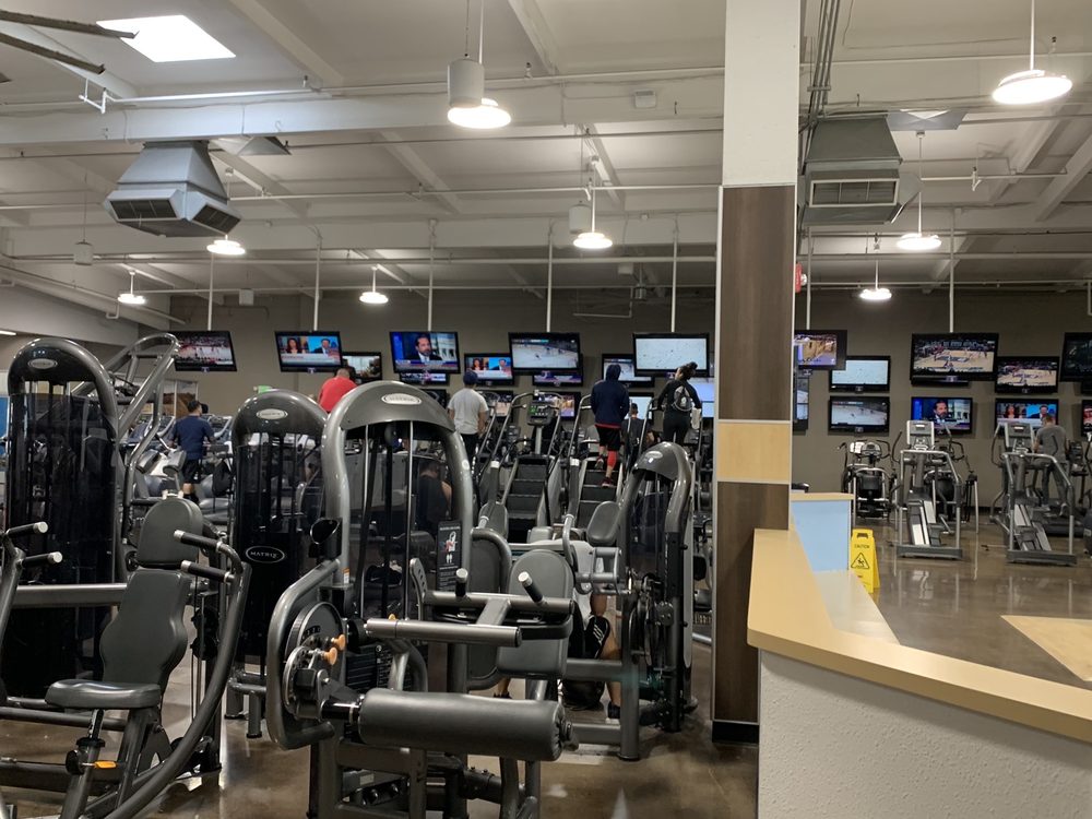 IN-SHAPE HEALTH CLUBS - 4555 N Pershing Ave Ste. #1 Ste #1, Stockton CA ...