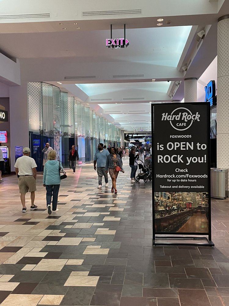 FOXWOODS RESORT CASINO - Mashantucket CT - Hours, Directions, Reviews ...