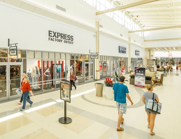 TANGER OUTLETS FOXWOODS - Mashantucket CT - Hours, Directions, Reviews ...