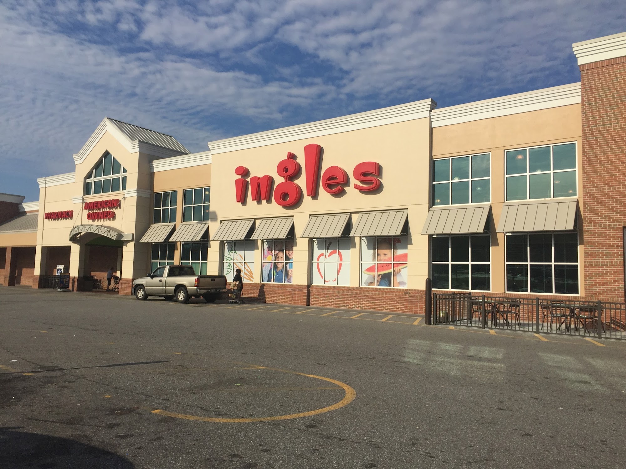 INGLES MARKETS - 879 Joe Frank Harris Pkwy SE, Cartersville GA - Hours ...
