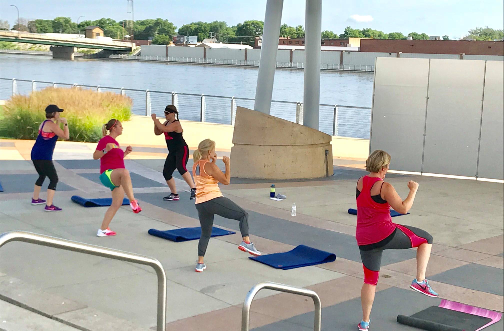 CEDAR VALLEY SPORTSPLEX - Waterloo IA - Hours, Directions, Reviews ...