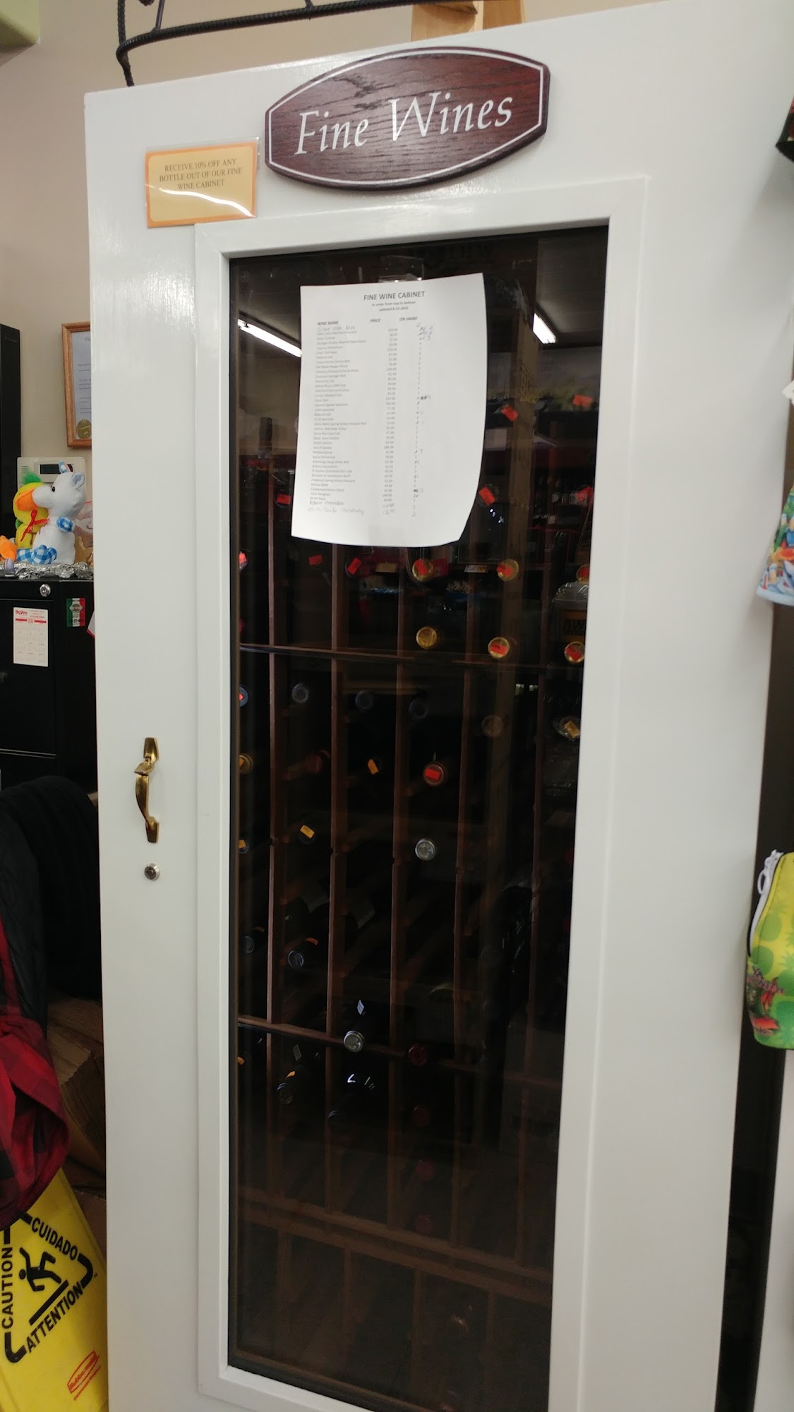 HY-VEE WINE & SPIRITS - 2126 Kimball Ave, Waterloo IA - Hours ...