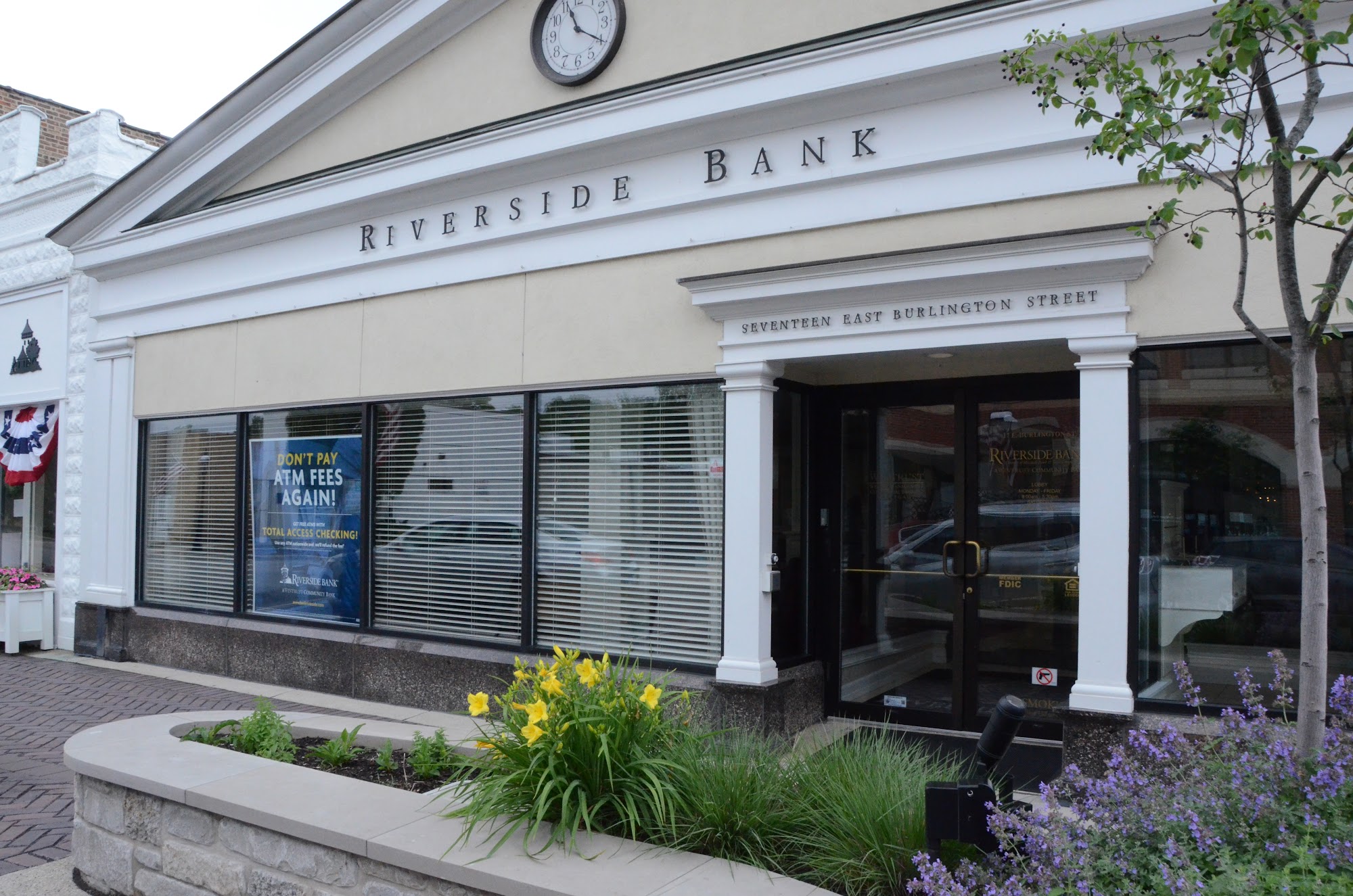 RIVERSIDE BANK - Riverside IL - Hours, Directions, Reviews - Loc8NearMe
