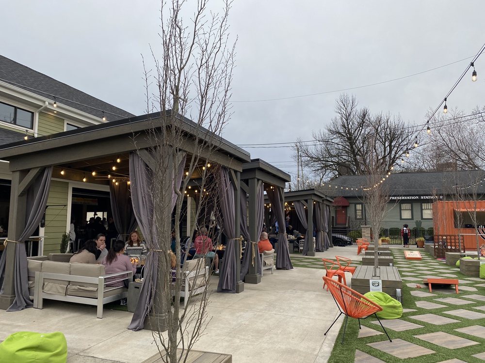 UNION RESTAURANT & GAMEYARD - Jeffersonville IN - Hours, Directions ...