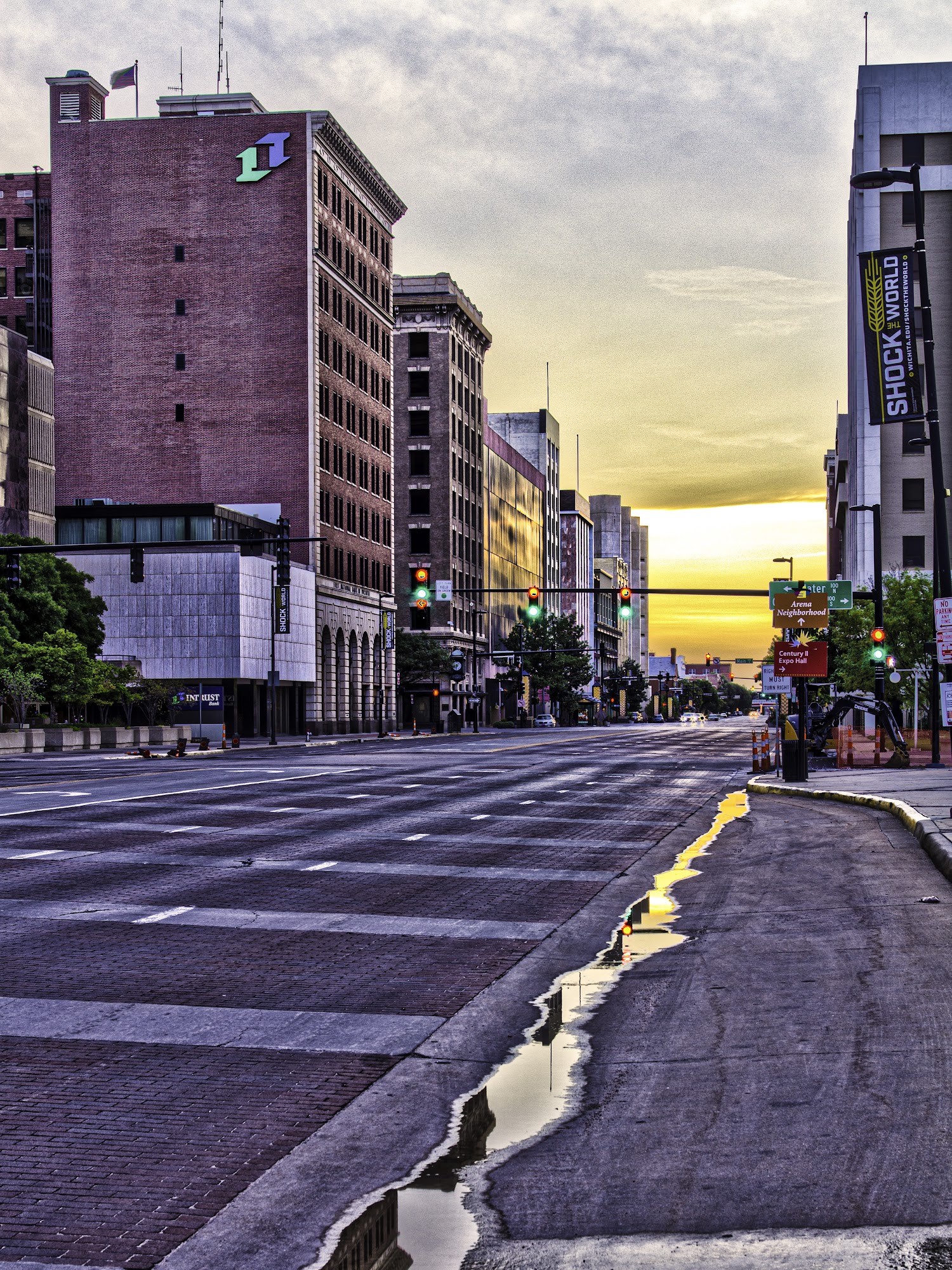 INTRUST BANK - 105 N Main, Wichita KS - Hours, Directions, Reviews ...