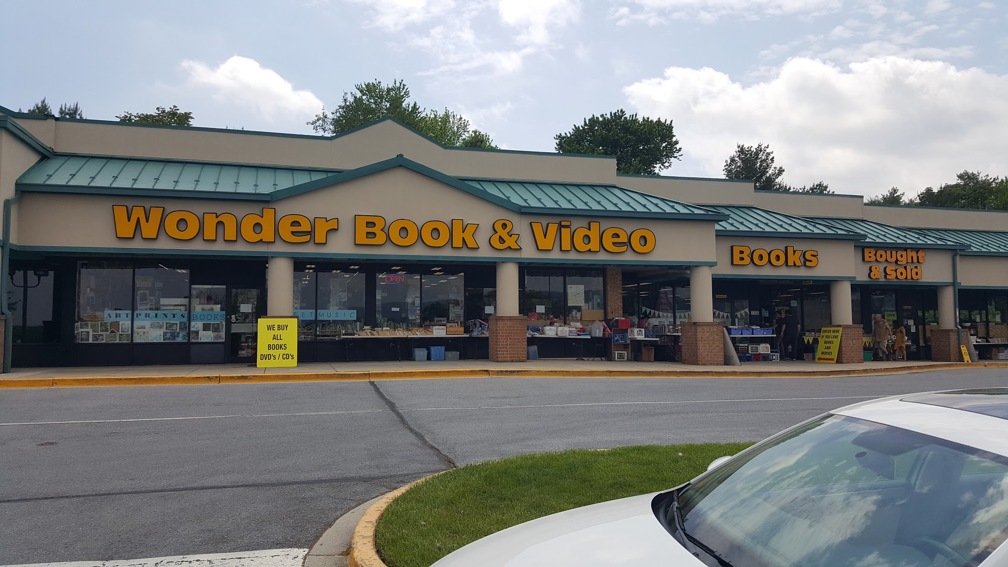 WONDER BOOK & VIDEO - Frederick MD - Hours, Directions, Reviews ...