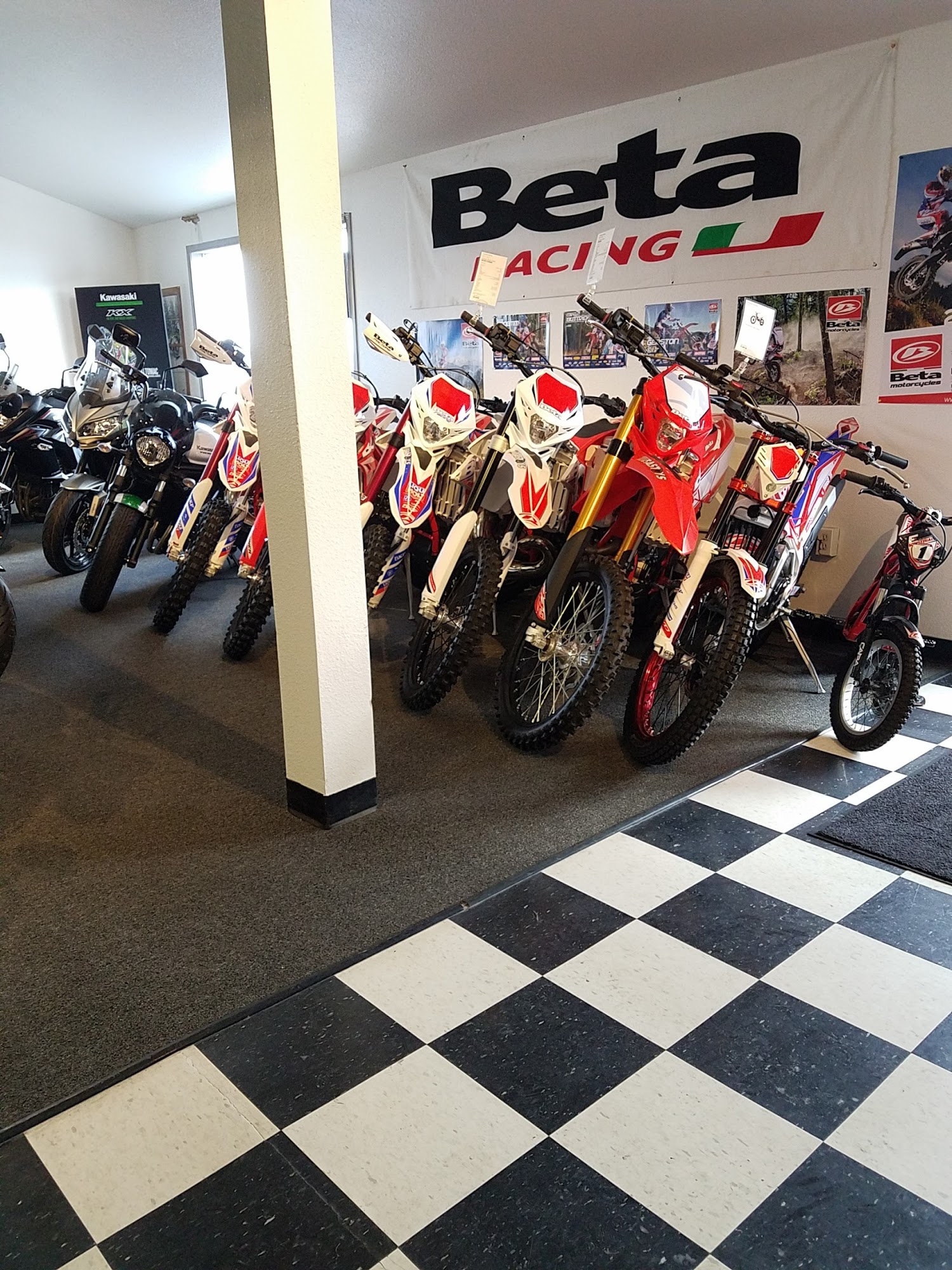 FASTOYS - Kalispell MT - Hours, Directions, Reviews - Loc8NearMe