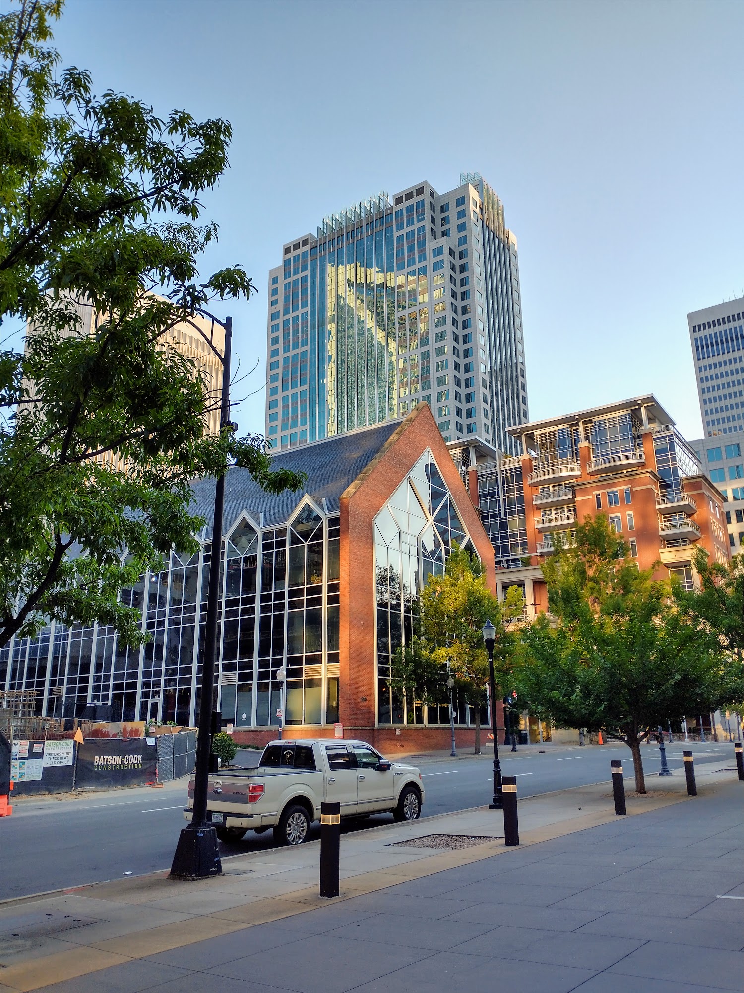 THREE WELLS FARGO CENTER - 401 S Tryon St, Charlotte NC - Hours ...