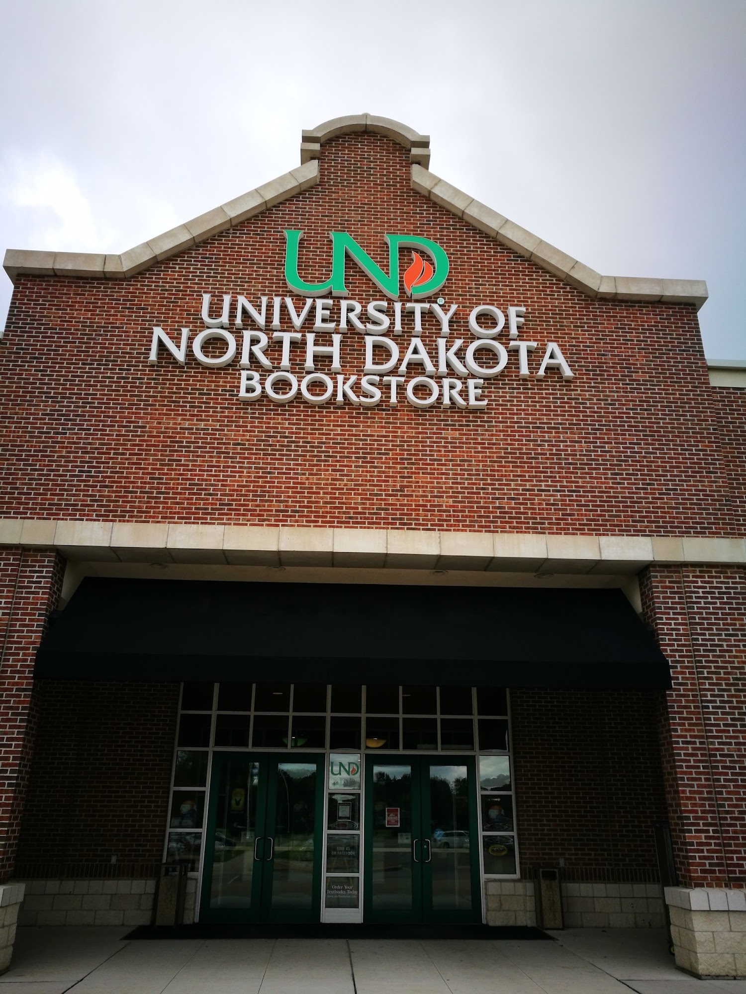 UNIVERSITY OF NORTH DAKOTA BOOKSTORE - Grand Forks ND - Hours ...