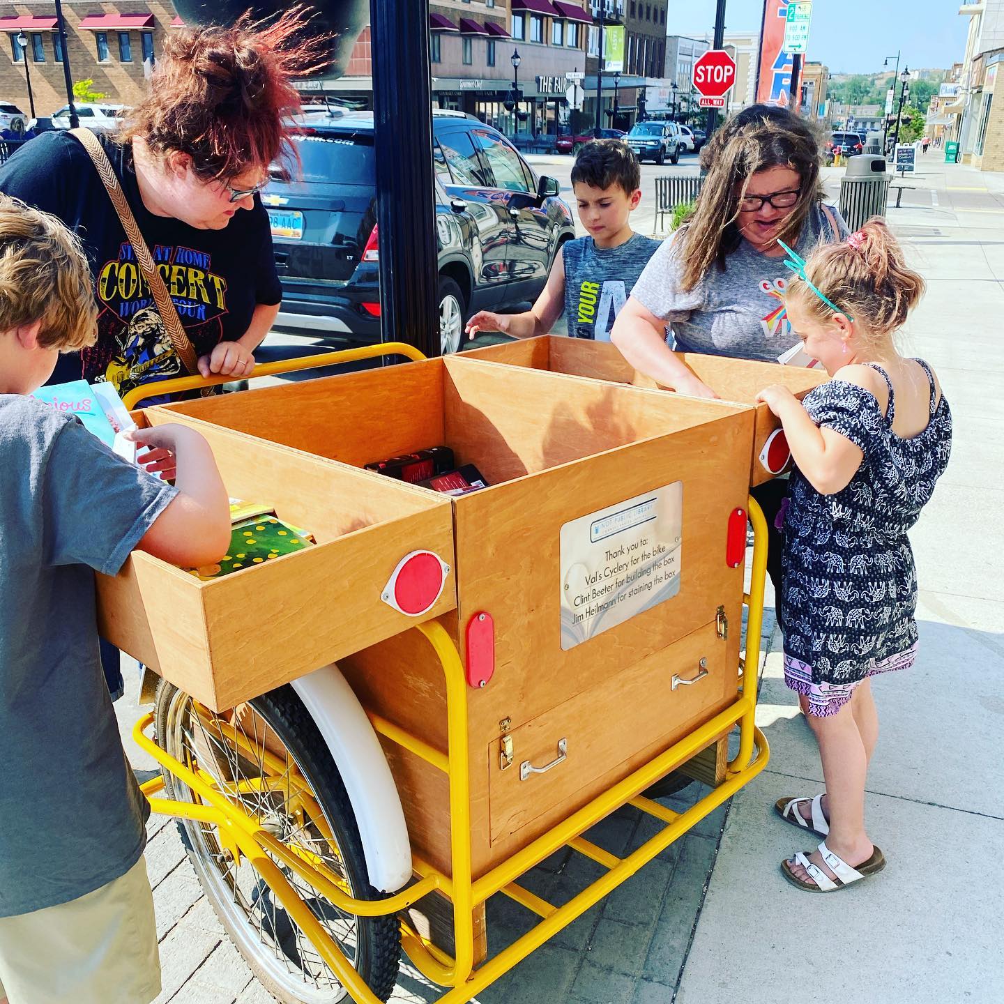 MINOT PUBLIC LIBRARY - Minot ND - Hours, Directions, Reviews - Loc8NearMe