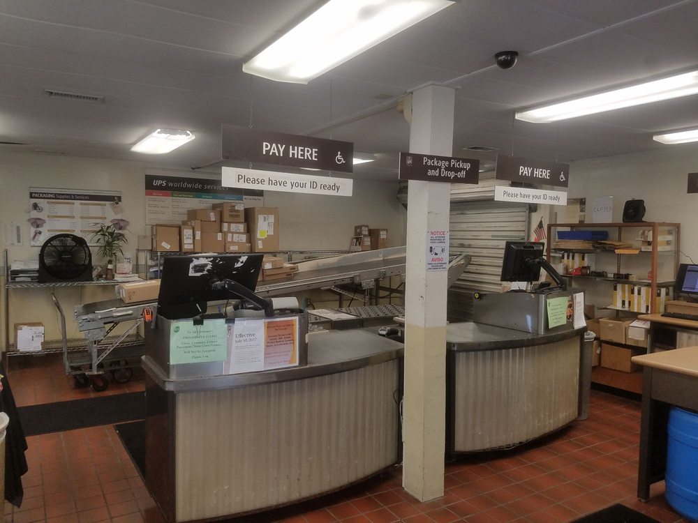 UPS CUSTOMER CENTER - 4001 Riverside Dr, Edison NJ - Hours, Directions ...