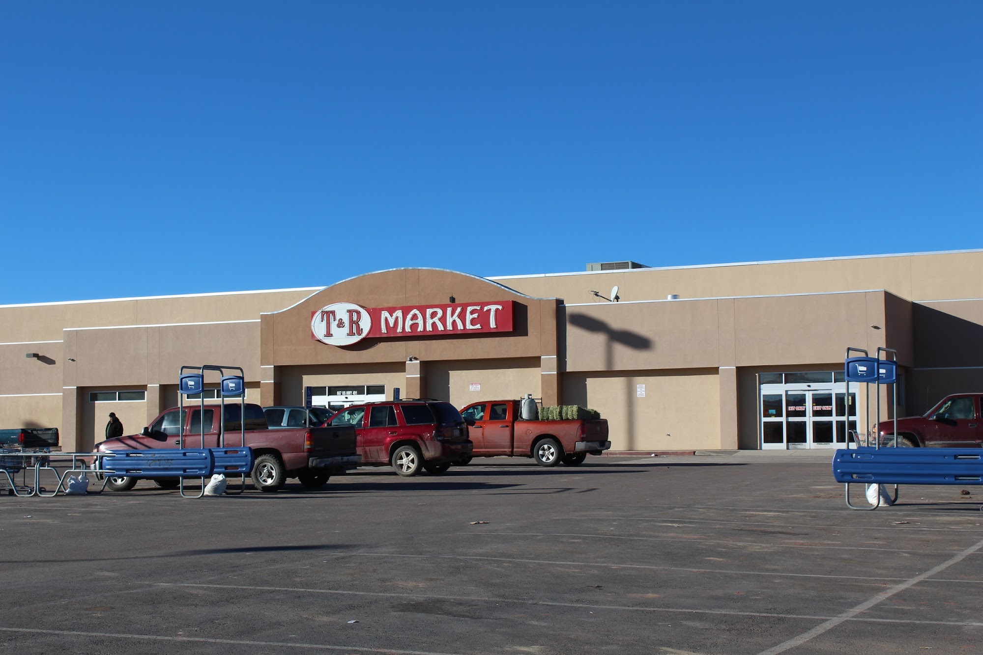 T&R MARKET - Gallup NM - Hours, Directions, Reviews - Loc8NearMe