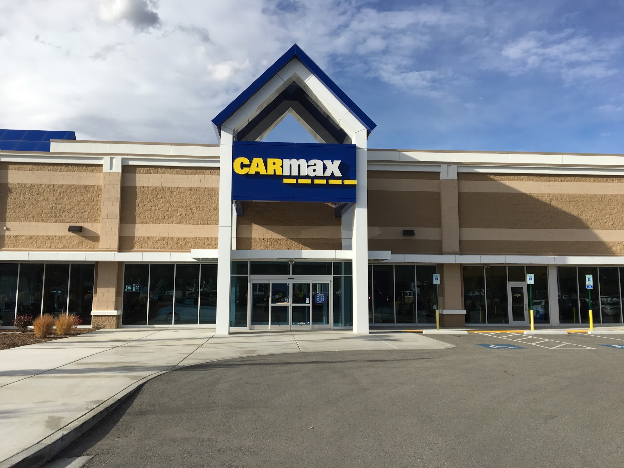 CARMAX - 35 Auto Center Dr, Reno NV - Hours, Directions, Reviews ...