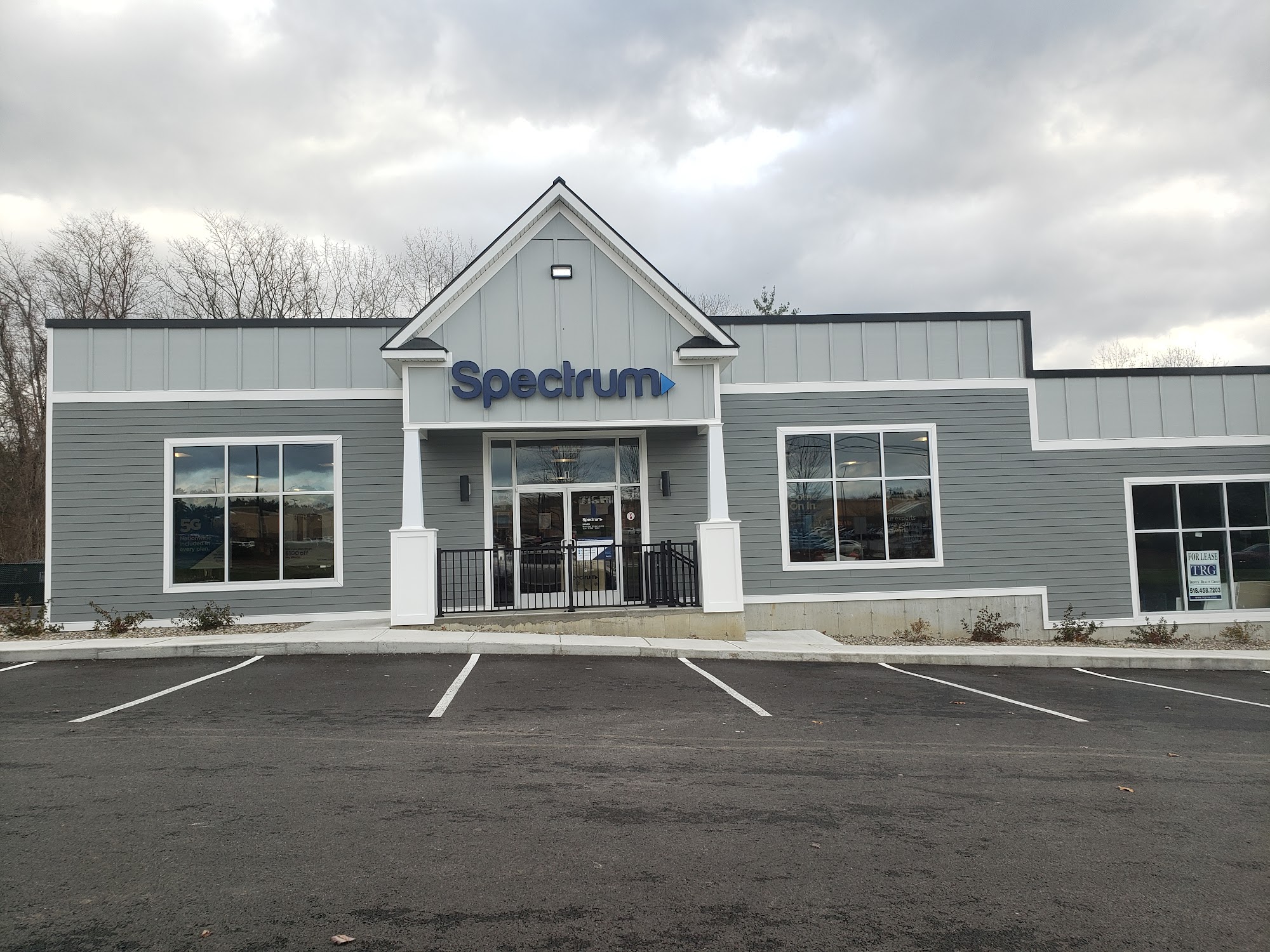 SPECTRUM STORE - 894 US-9, Queensbury NY - Hours, Directions, Reviews ...