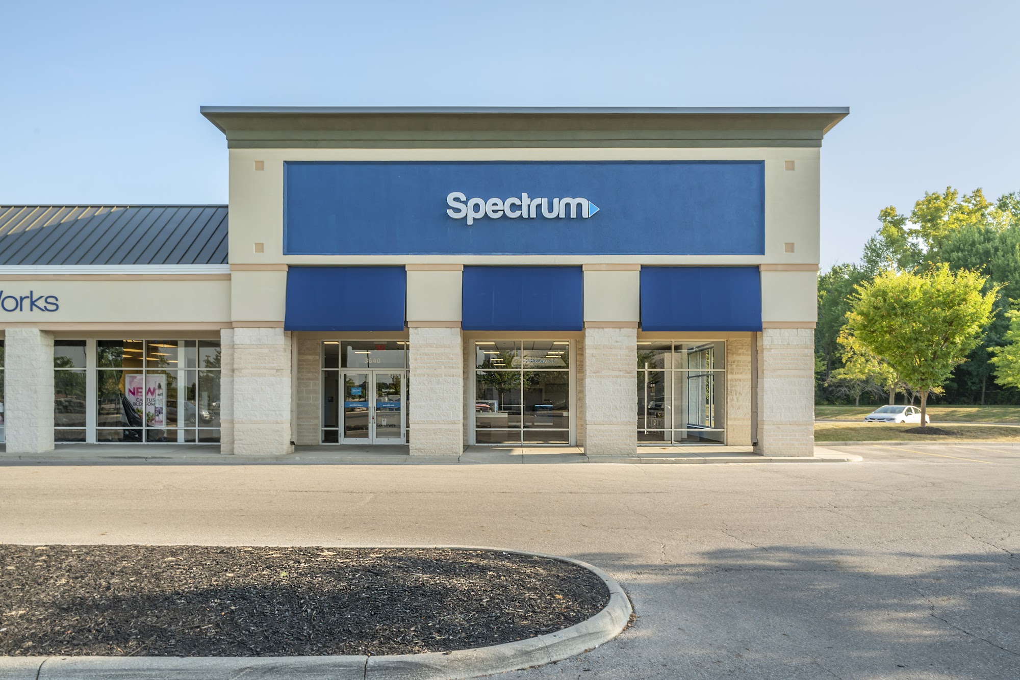 SPECTRUM STORE - 3638 W Granville Rd, Columbus OH - Hours, Directions ...
