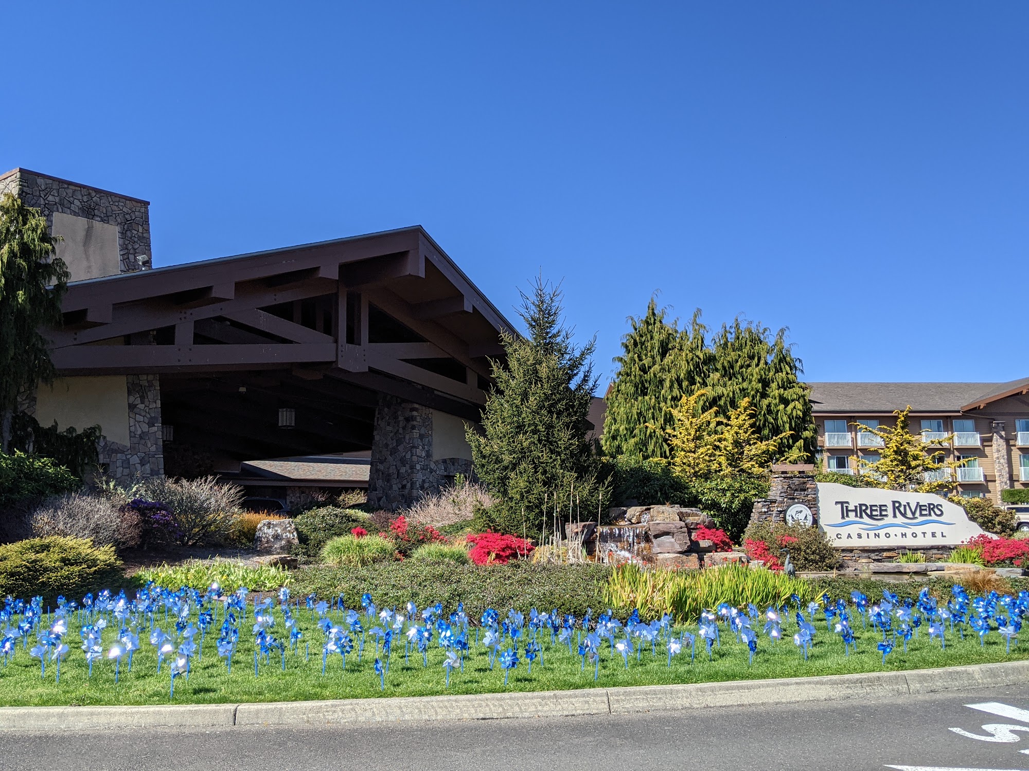 THREE RIVERS CASINO RESORT - Florence OR - Hours, Directions, Reviews ...
