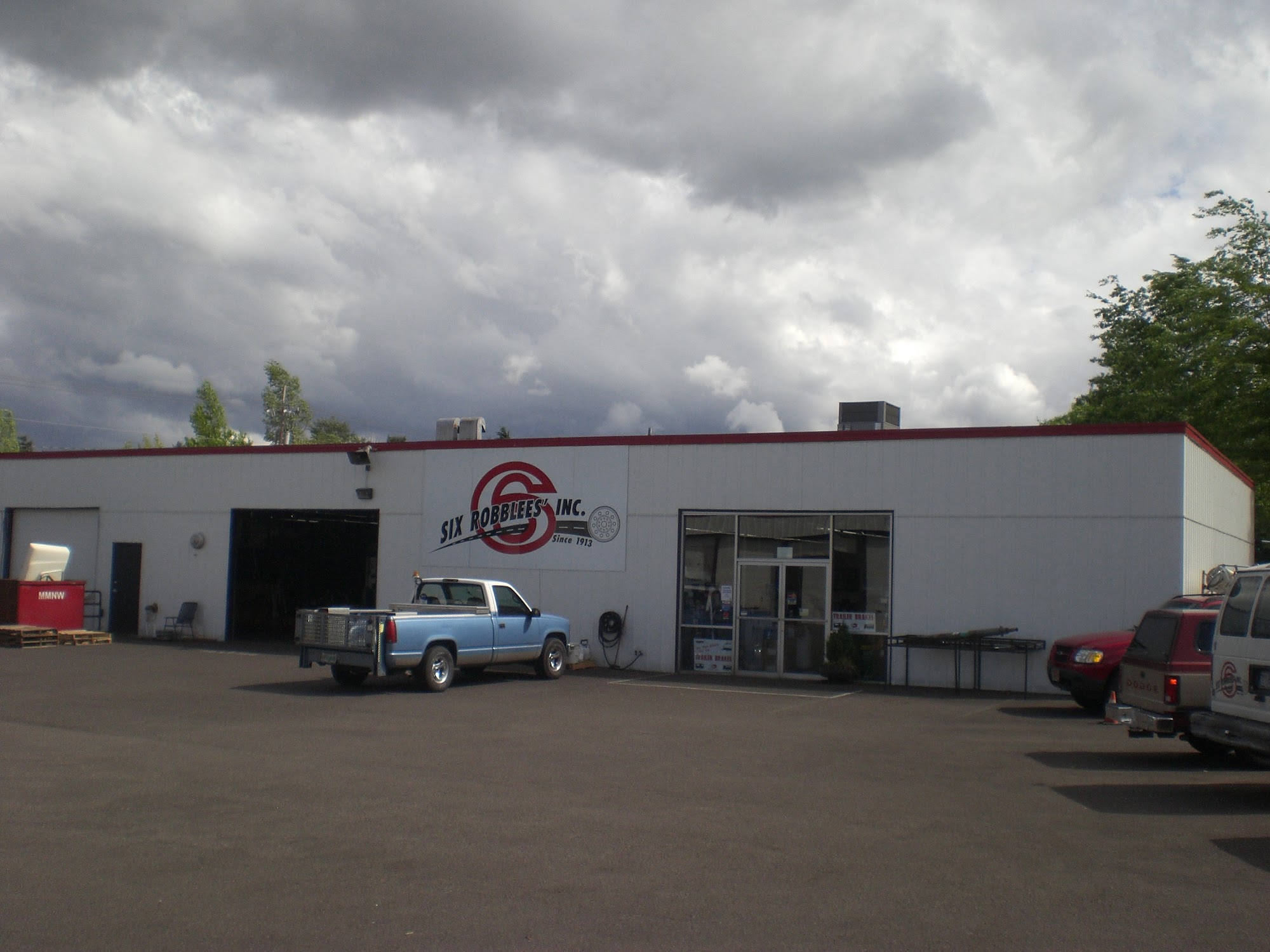 SIX ROBBLEES' INC - Portland OR - Hours, Directions, Reviews - Loc8NearMe