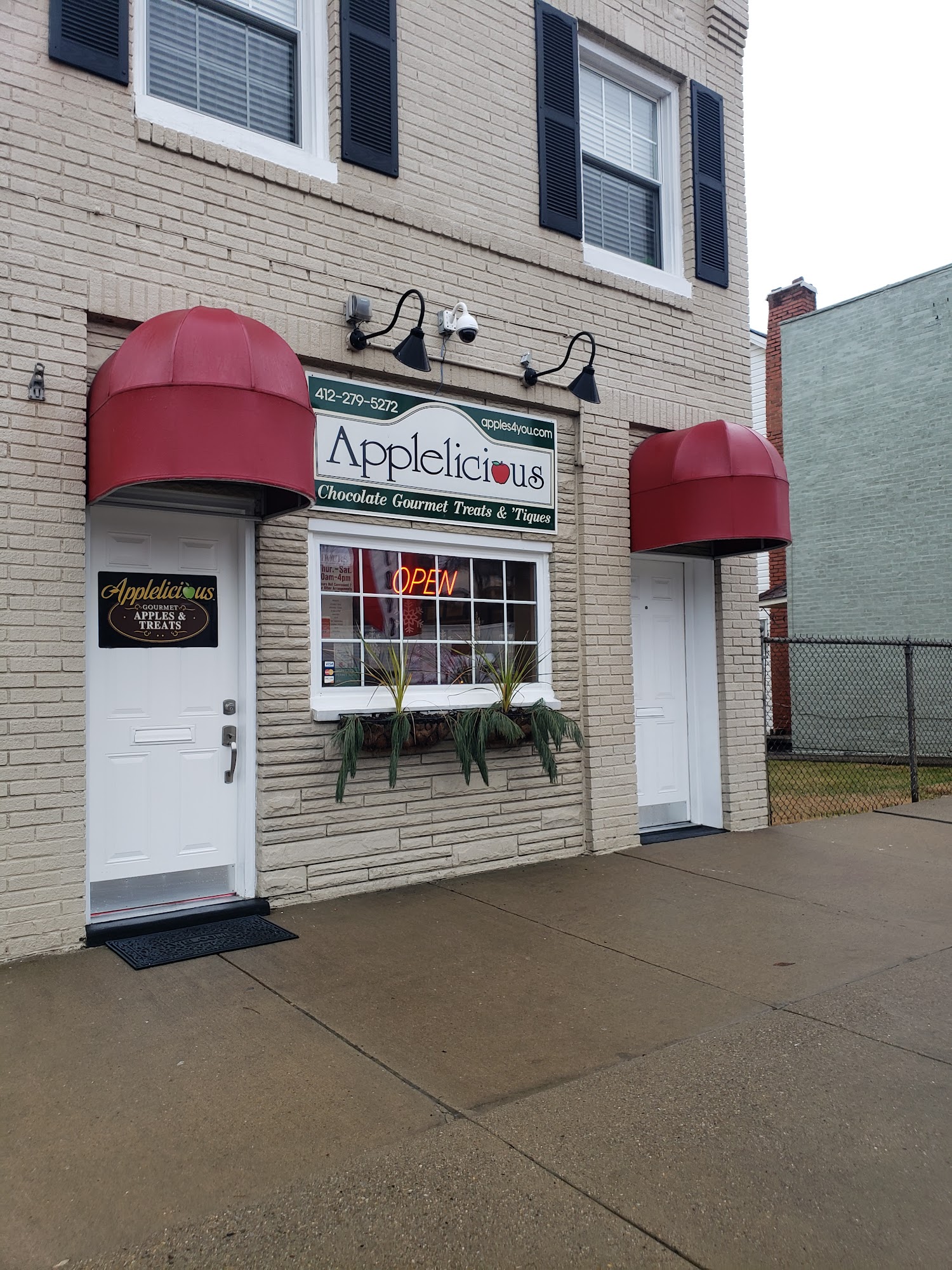 APPLELICIOUS - Carnegie PA - Hours, Directions, Reviews - Loc8NearMe