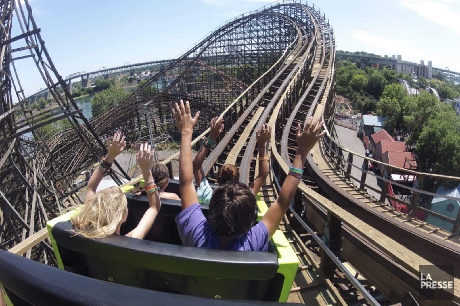 LA RONDE - Montreal QC - Hours, Directions, Reviews - Loc8NearMe