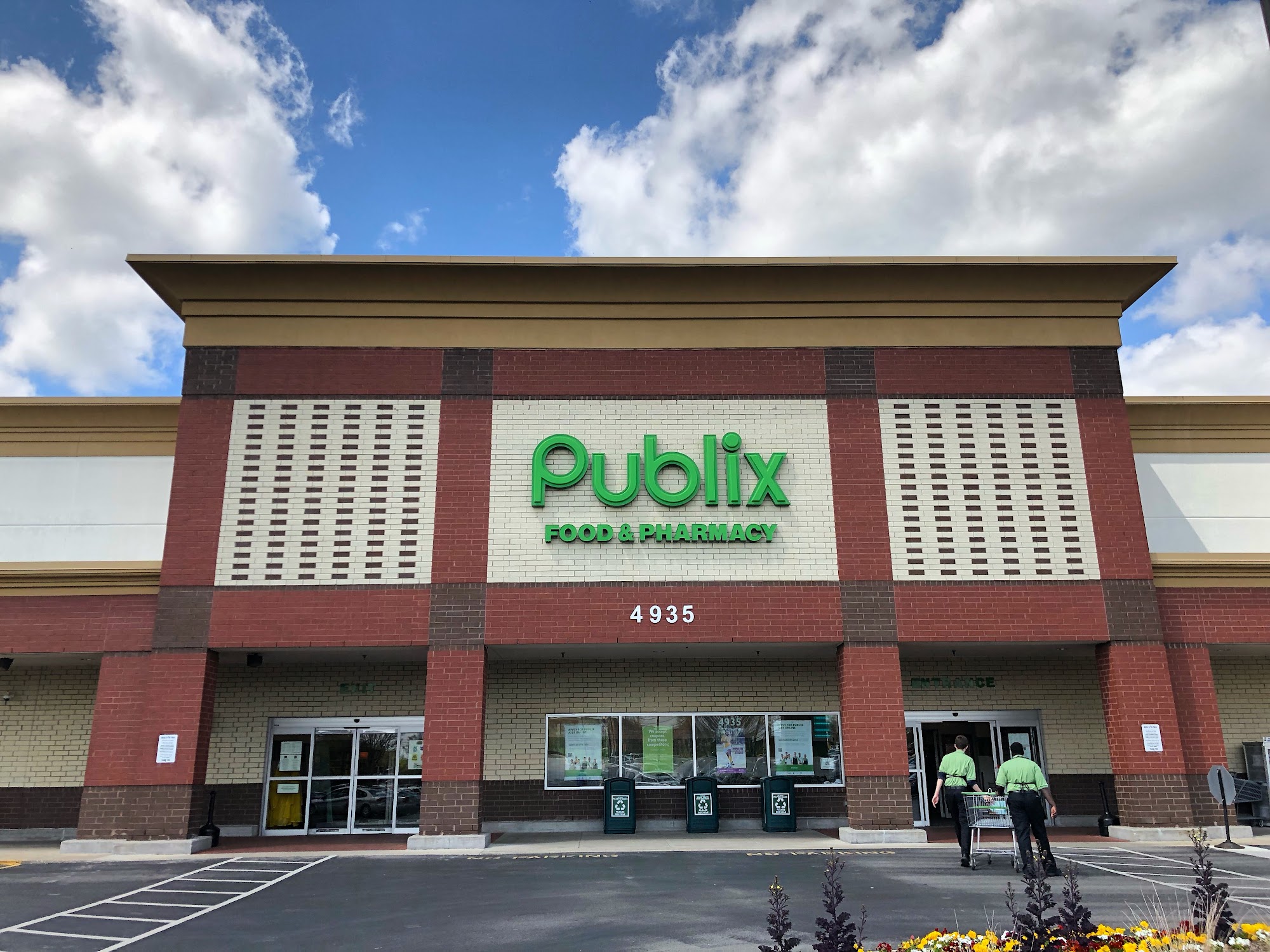 PUBLIX SUPER MARKET AT SPRING HILL VILLAGE - 4935 Main St, Spring Hill ...