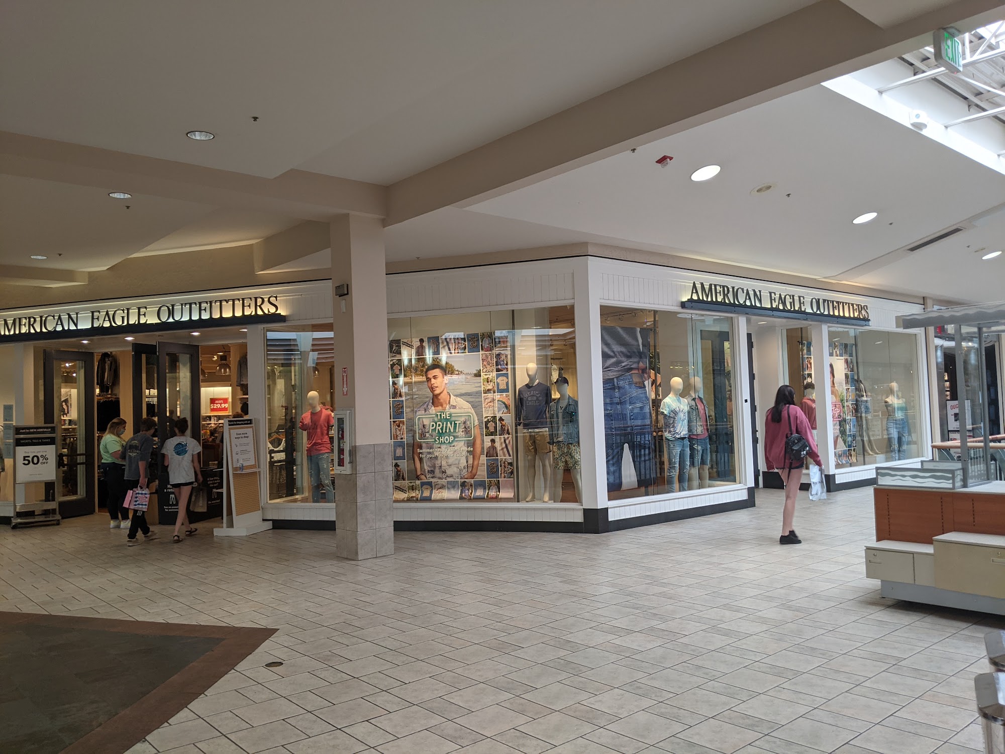 LAYTON HILLS MALL - Layton UT - Hours, Directions, Reviews - Loc8NearMe