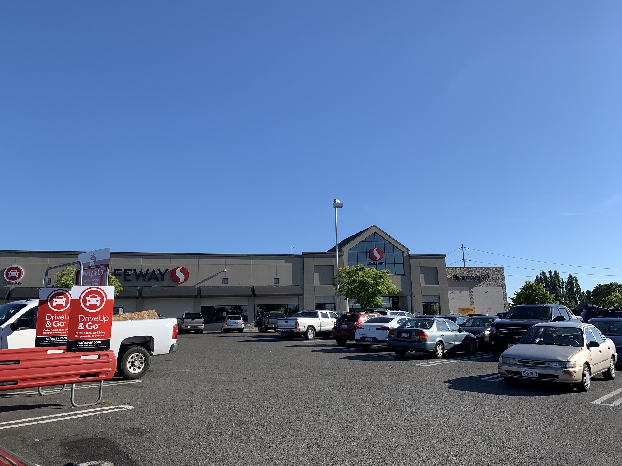 SAFEWAY - 1302 S 38th St, Tacoma WA - Hours, Directions, Reviews ...