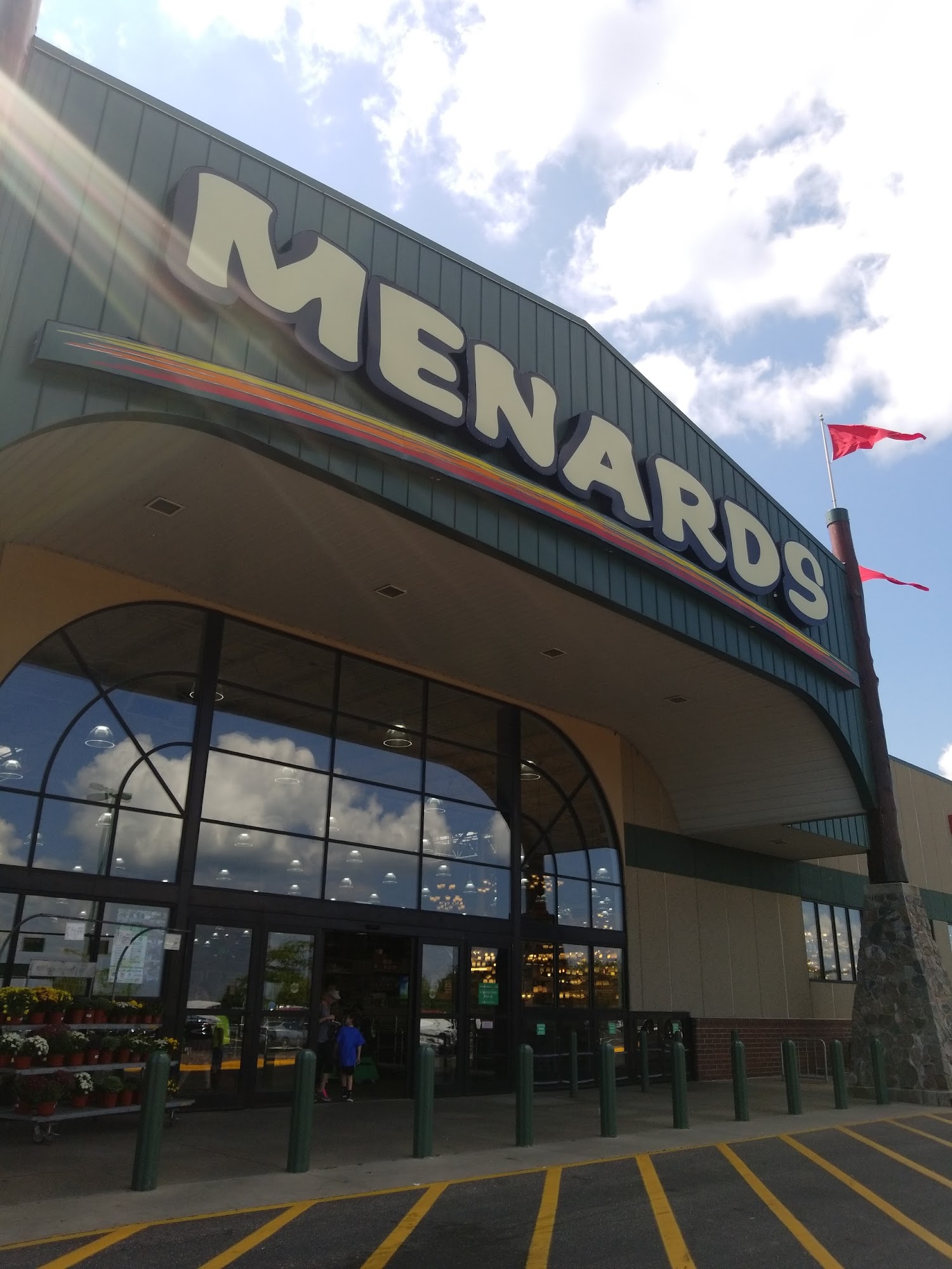 MENARDS - 1040 WI-136, Baraboo WI - Hours, Directions, Reviews - Loc8NearMe
