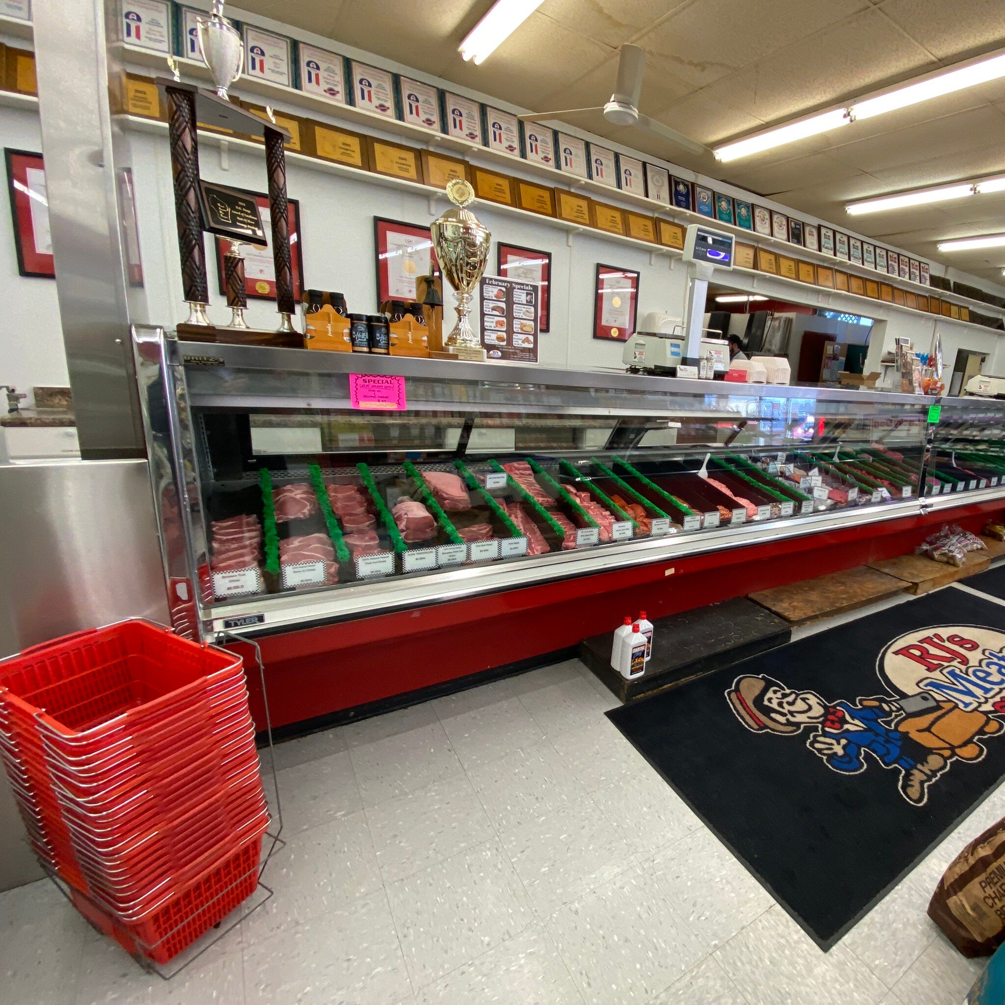 RJ'S MEATS - Hudson WI - Hours, Directions, Reviews - Loc8NearMe
