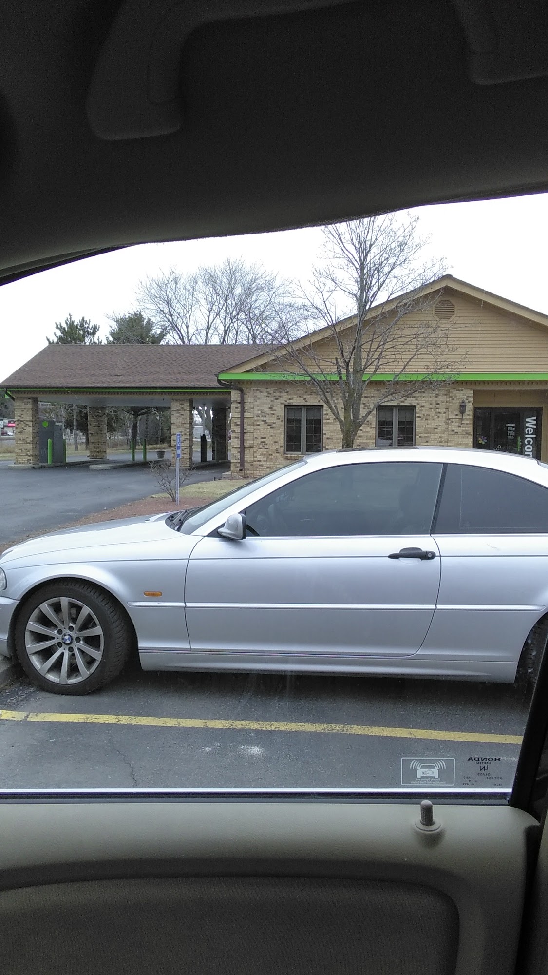 ASSOCIATED BANK - 2201 Roosevelt Rd, Marinette WI - Hours, Directions ... ASSOCIATED BANK - 2201 Roosevelt Rd, Marinette WI - Hours, Directions ...